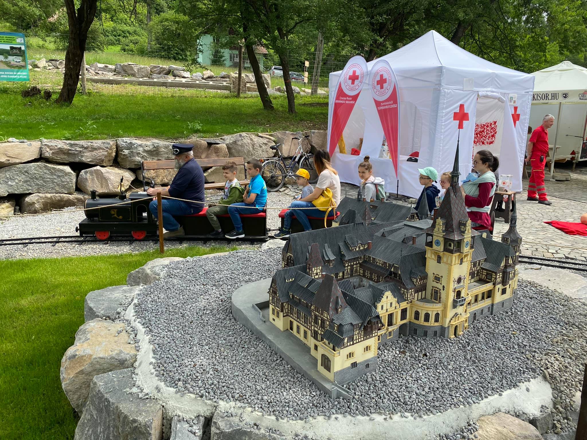 (VIDEO) Mini Transilvania Park, cel mai mare muzeu cu machete în ...