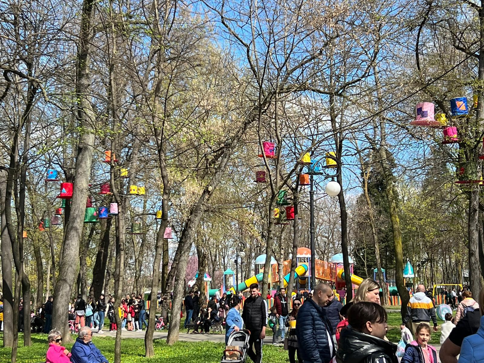 S-a deschis Târgul de Paște din Craiova: Un tărâm de basm, cu decoruri ...