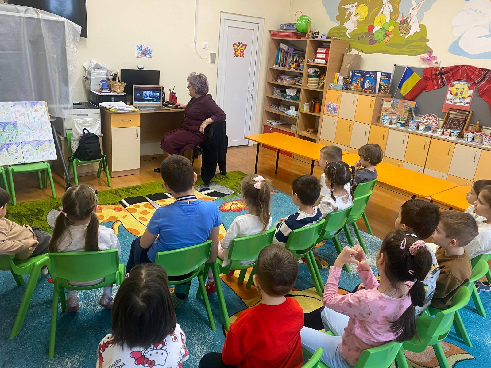 Încep înscrierile la grădiniţă şi creşă pentru anul şcolar 2025-2026 ...